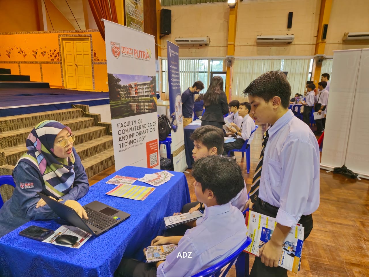 Antara sekolah yang turut serta dalam program ini ialah Sekolah ...